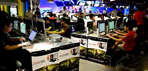 Best of SEA gathers in E2MAX L33t Championship | GosuGamers