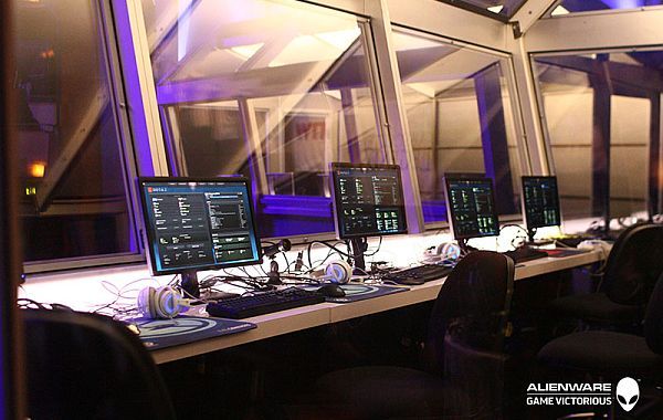 Dota 2 Features : Opinion - Open booths, yay or nay? | GosuGamers