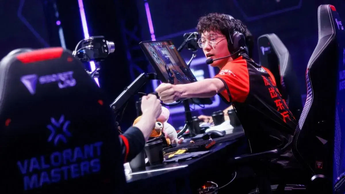 G2 edged T1 in a close series as FPX gets their first win in day 1 of Masters Shanghai | GosuGamers