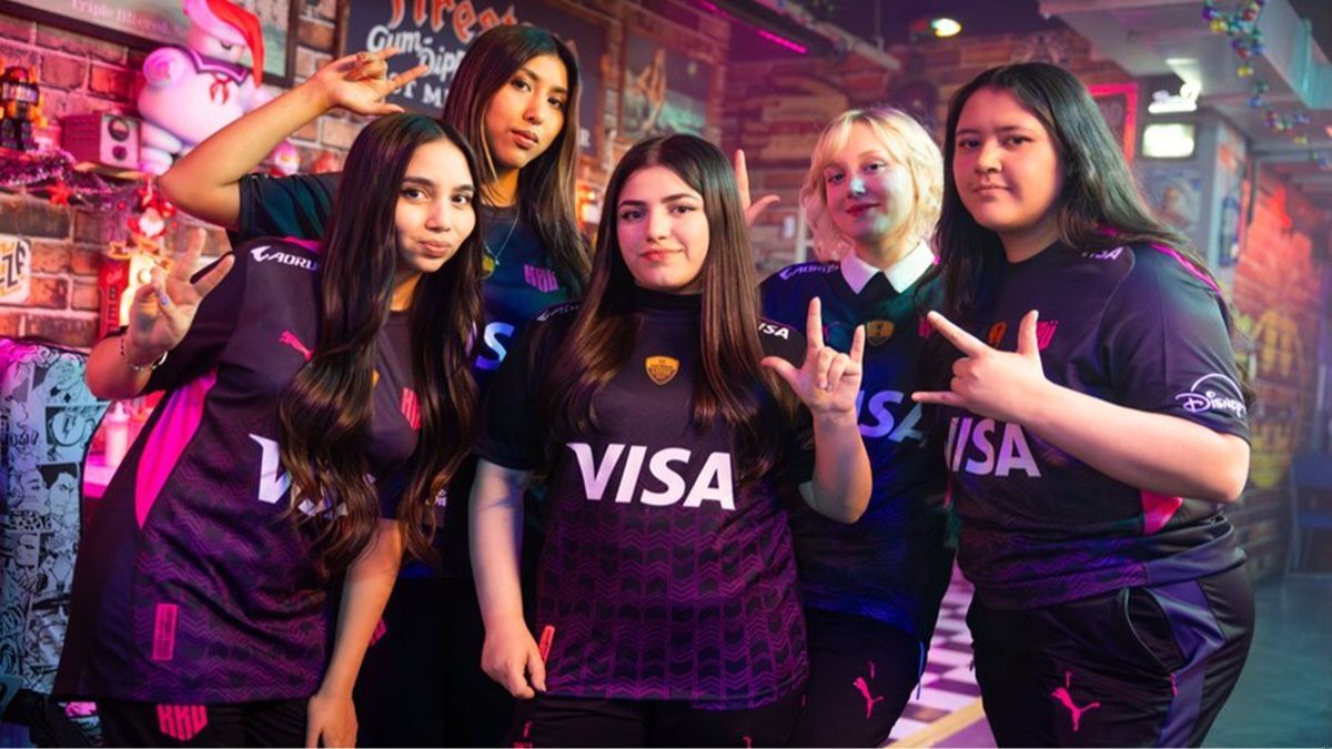 KRÜ Blaze eliminate Chao Hui EDward Gaming in a clean 2-0 sweep | GosuGamers