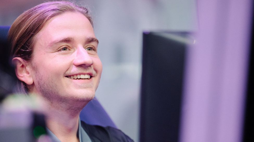 Dota 2 News: Notail and Resolut1on on analysts’ desk at Dota 2 ...