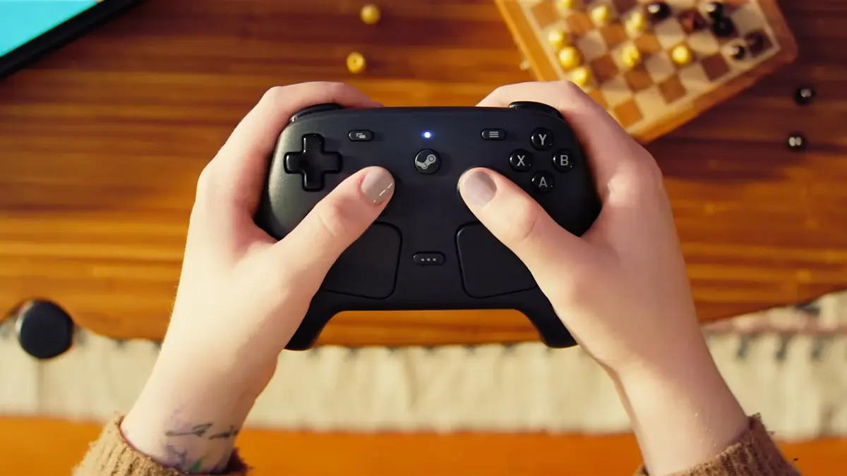 Valve's new Steam Controller has trackpads, better gyro aiming, and ...