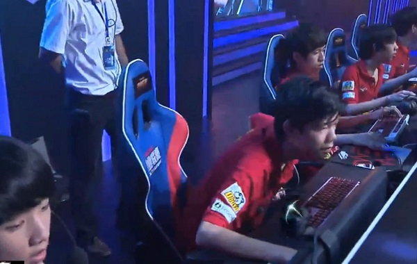 LPL W5D2: iG continues their trend of even splits | GosuGamers